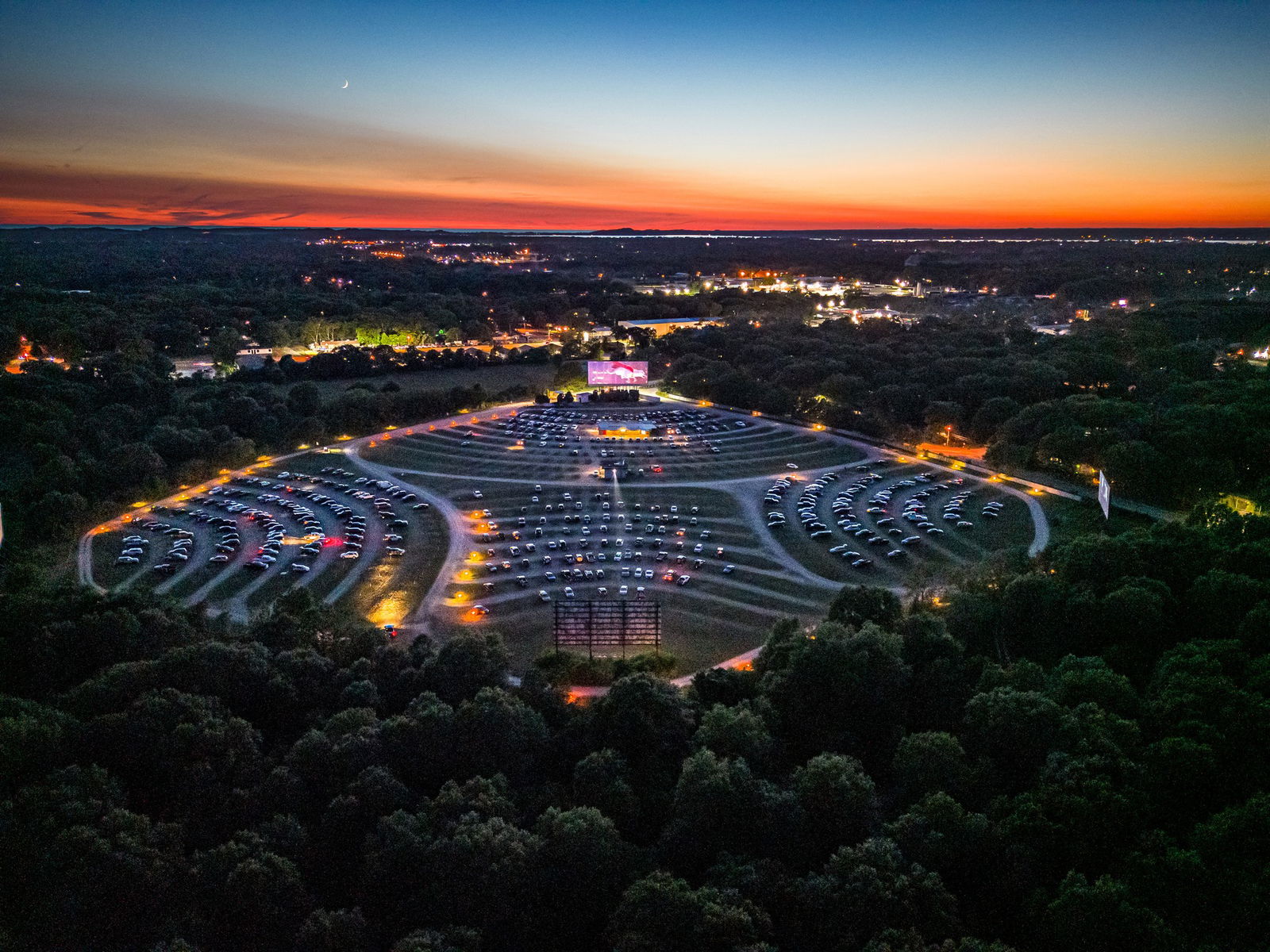 DRIVE-INS NEAR ME > FIND A MOVIE THEATRE NEAR YOU