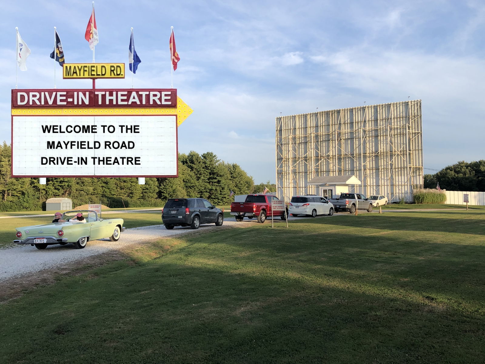 DRIVE-INS NEAR ME | , AL - MOVIES, SHOWTIMES, CONCESSIONS - YOUR LOCAL ...