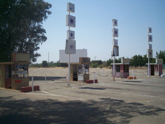 DRIVE-INS NEAR ME | , AL - MOVIES, SHOWTIMES, CONCESSIONS - YOUR LOCAL ...